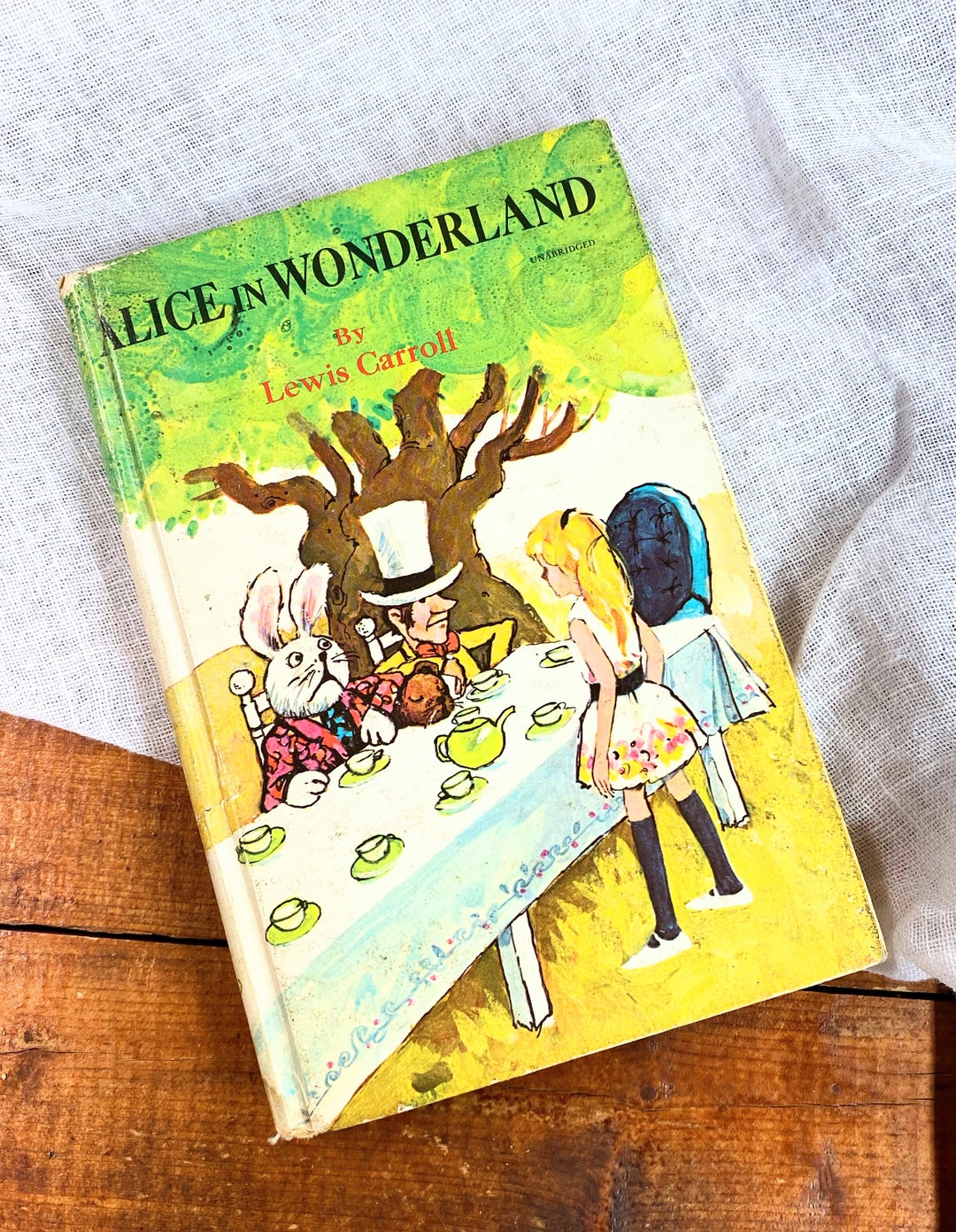 Alice in Wonderland 1970s - Etsy