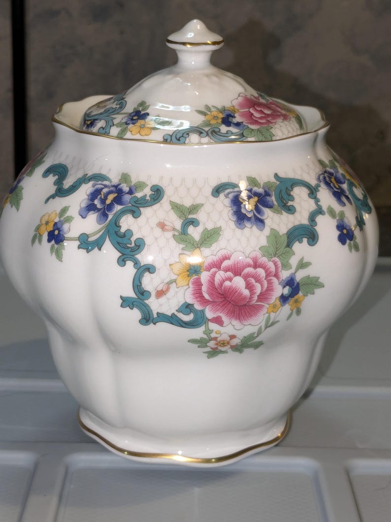 Royal Doulton Ginger Jar flora Dora - Etsy