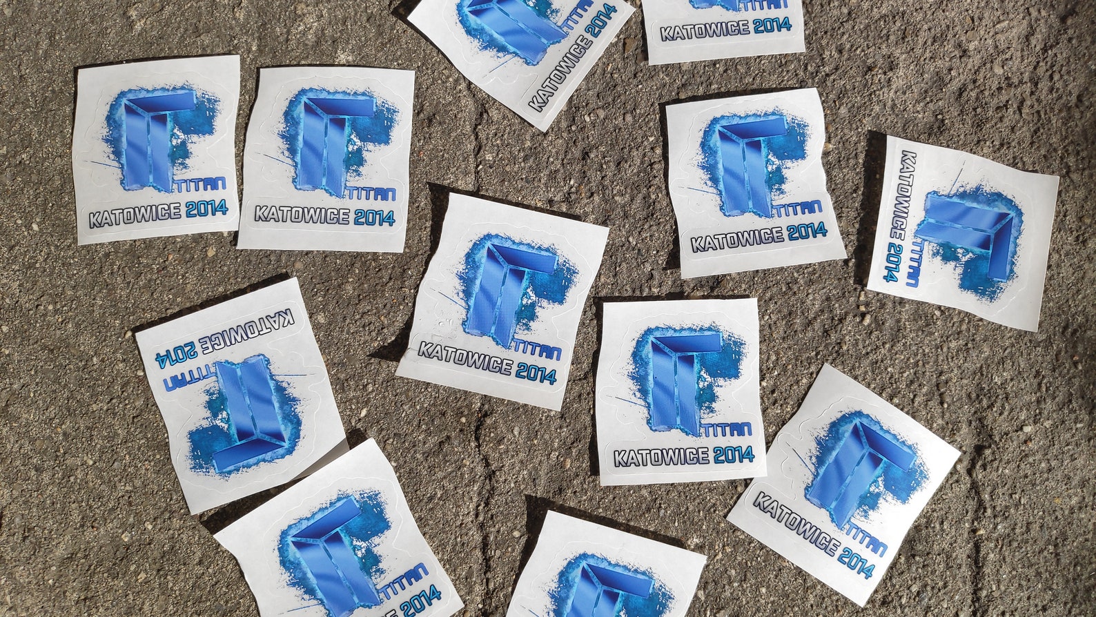 Transparent Titan Holo Katowice 2014 CSGO CS Counter Strike CS2 Sticker ...