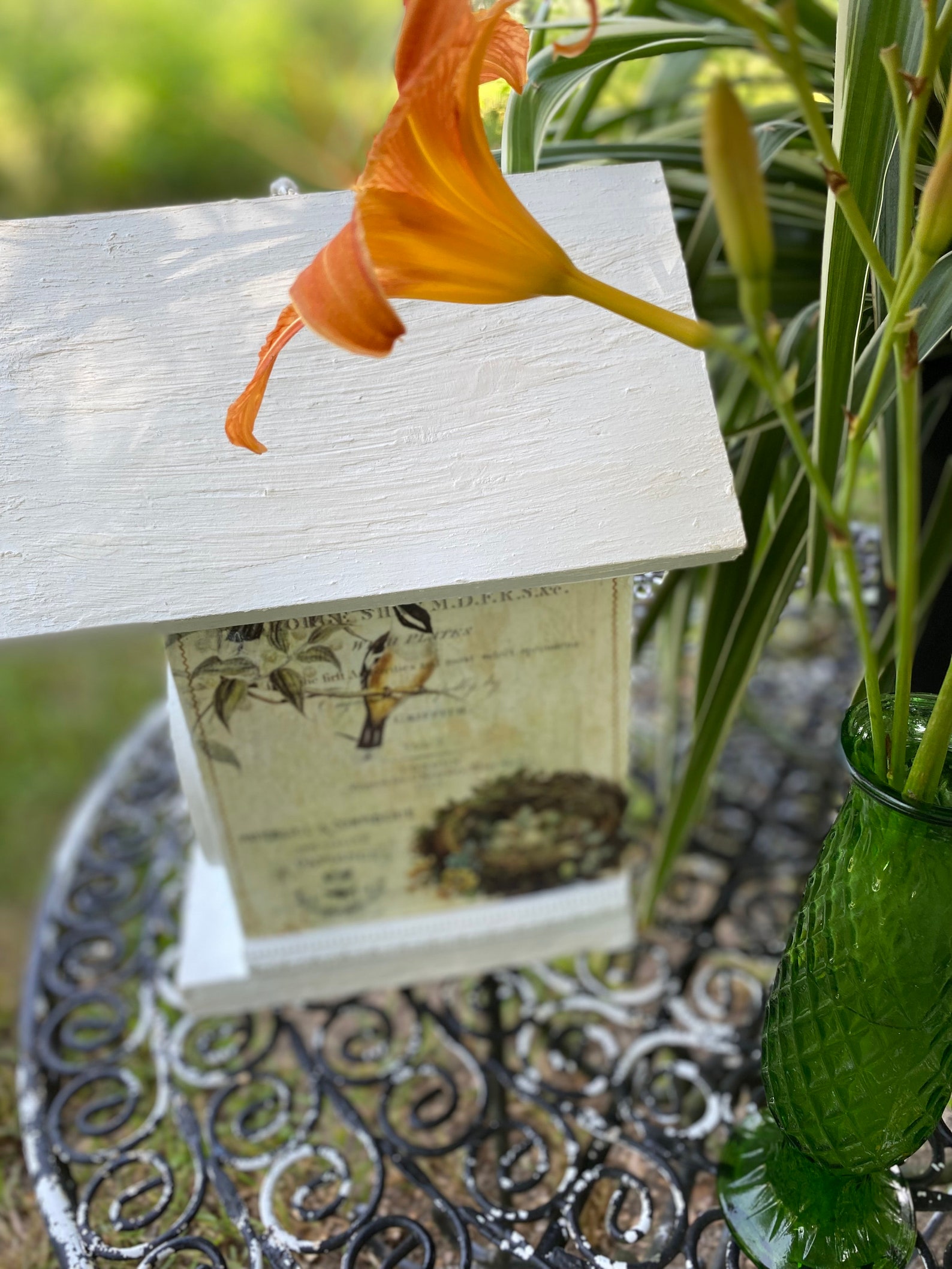 Charming Handmade Birdhouse - Floral Background With Birds and Nests ...