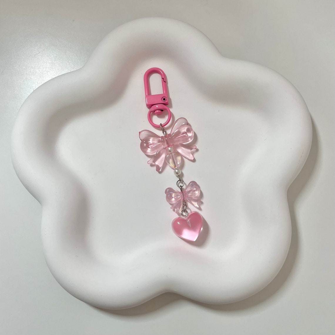 Cute Pink Beaded Bow and Heart Keychain for Kpop Photocard - Etsy