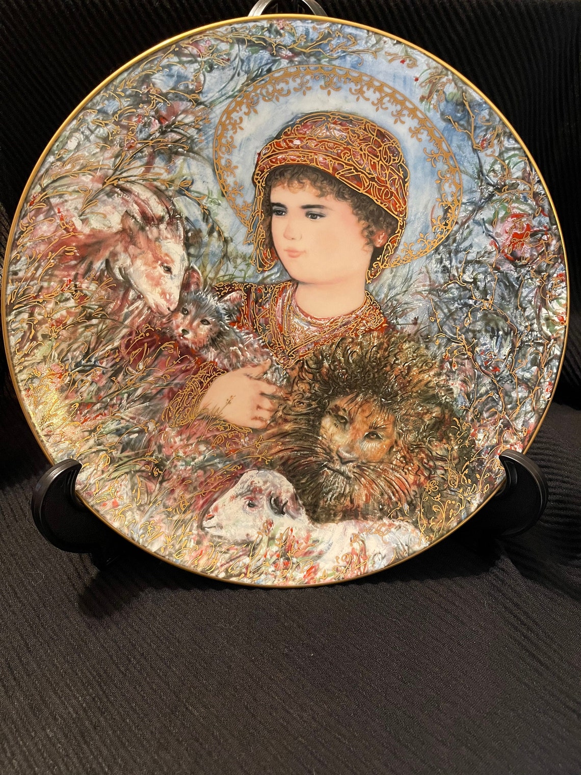 Peaceful Kingdom 5th Issue Edna Hibel Christmas Plate 1989 - Etsy