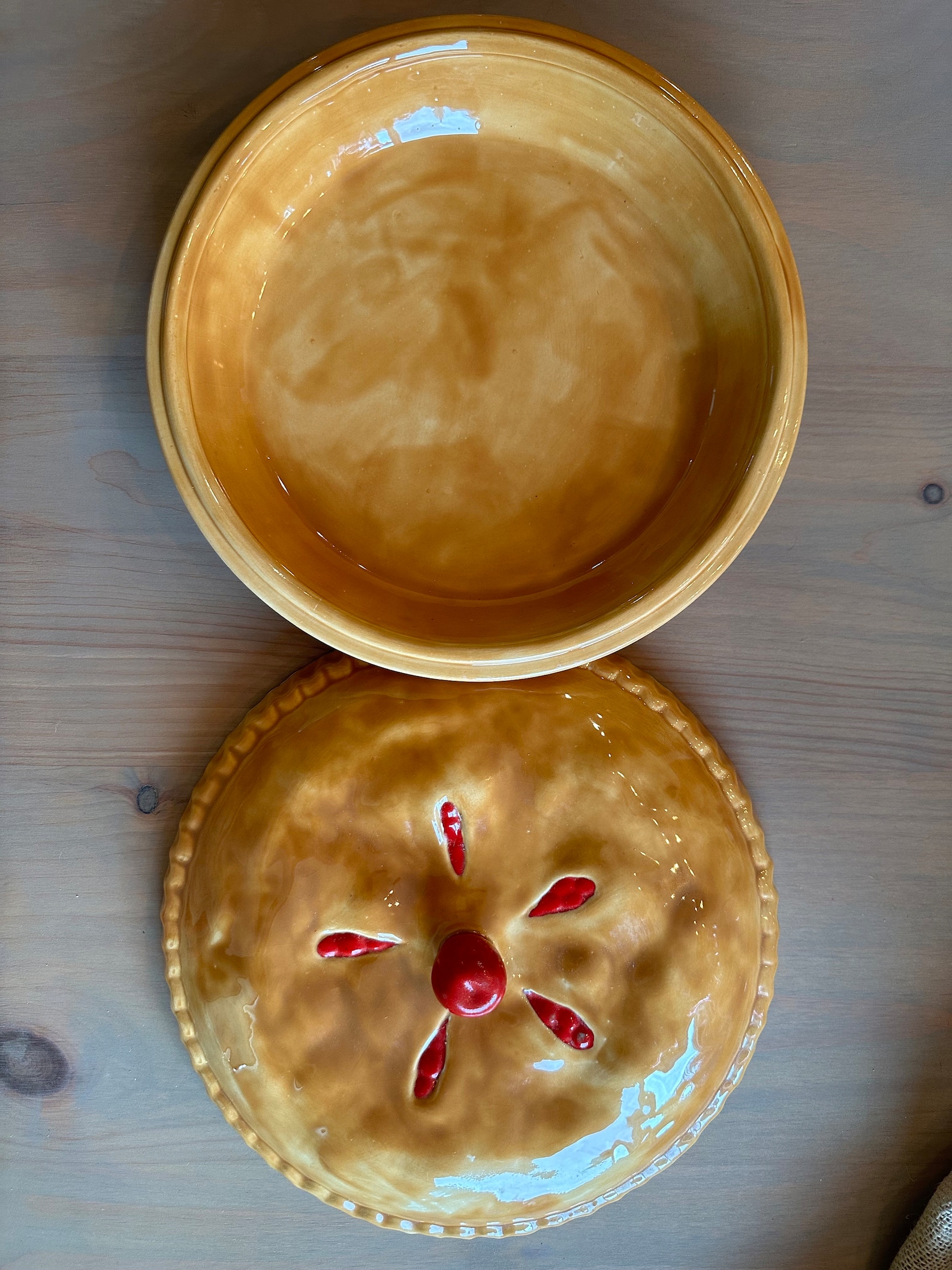 Vintage 1988 Ceramic Cherry Pie Plate With Lid - Etsy