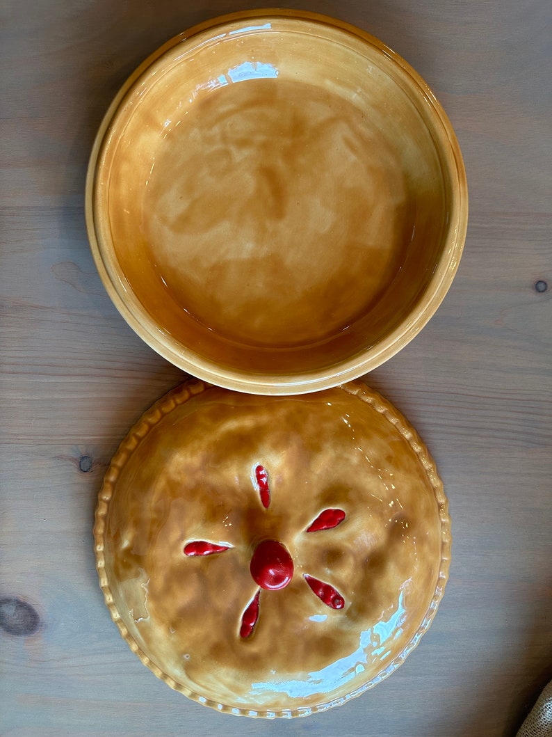 Vintage 1988 Ceramic Cherry Pie Plate With Lid - Etsy