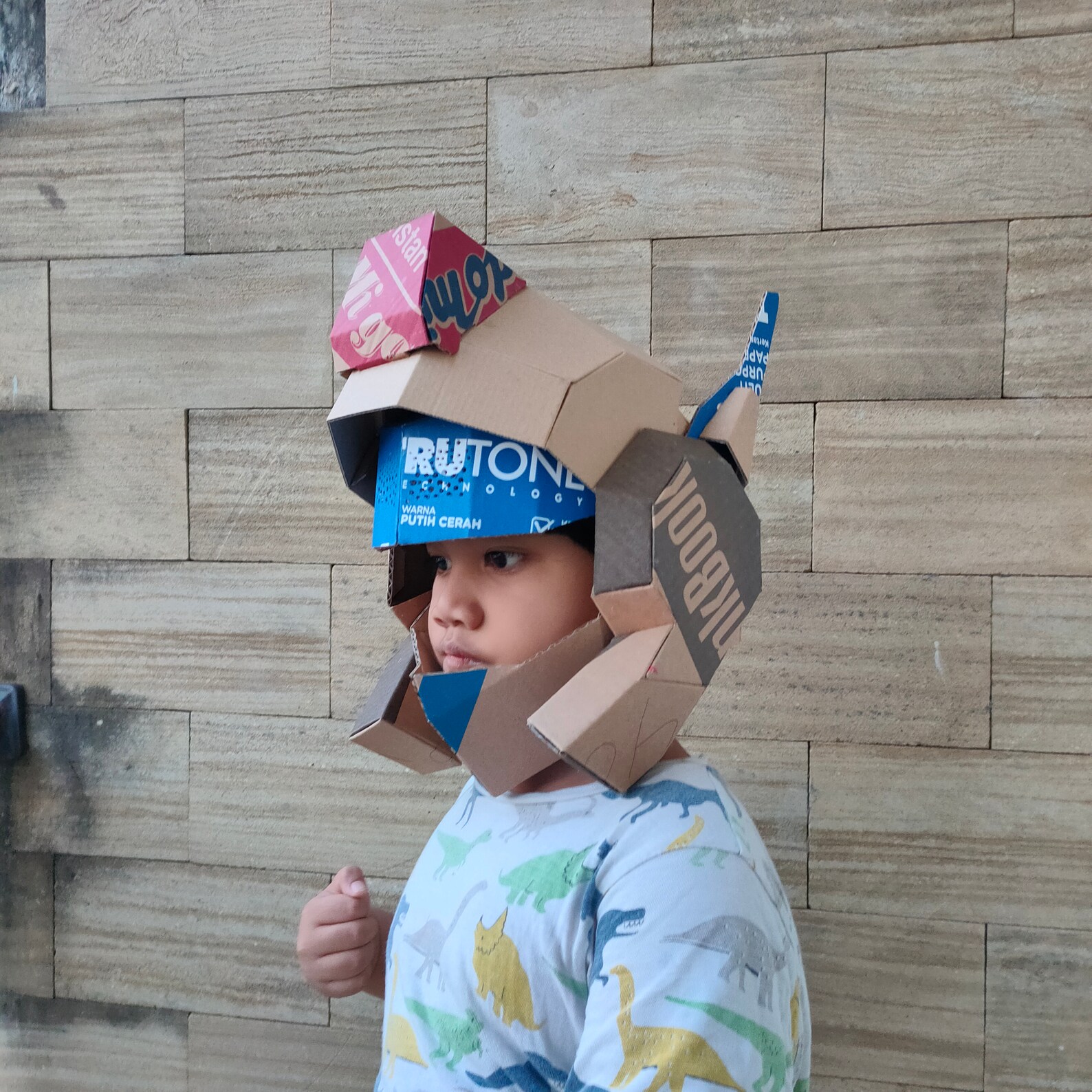 Mecha Robot Helmet With Retractable Visor Template - DIY Cardboard Mask ...