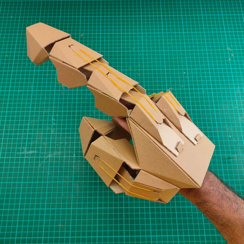 Articulated Big Mechanical Gauntlet Cardbard Craft Template DIY Plan ...