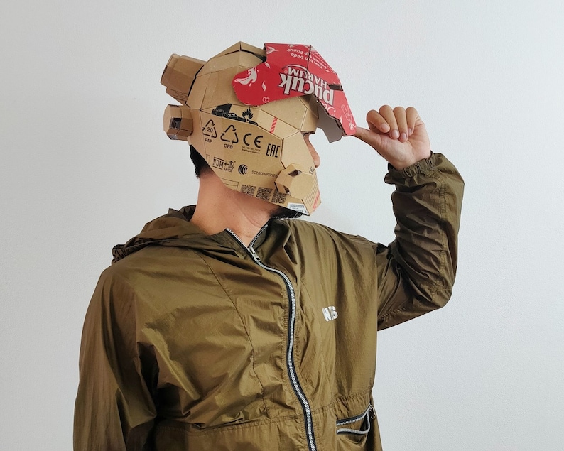 Cyberpunk Cardboard Helmet With Articulated Face Cardboard Template DIY ...