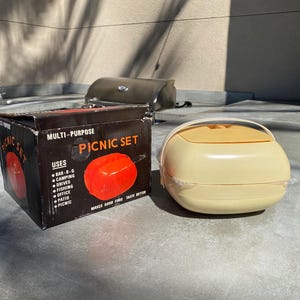 Vintage Picnic Multi Purpose Set MCM Harvest Gold Camping Plastic Retro ...