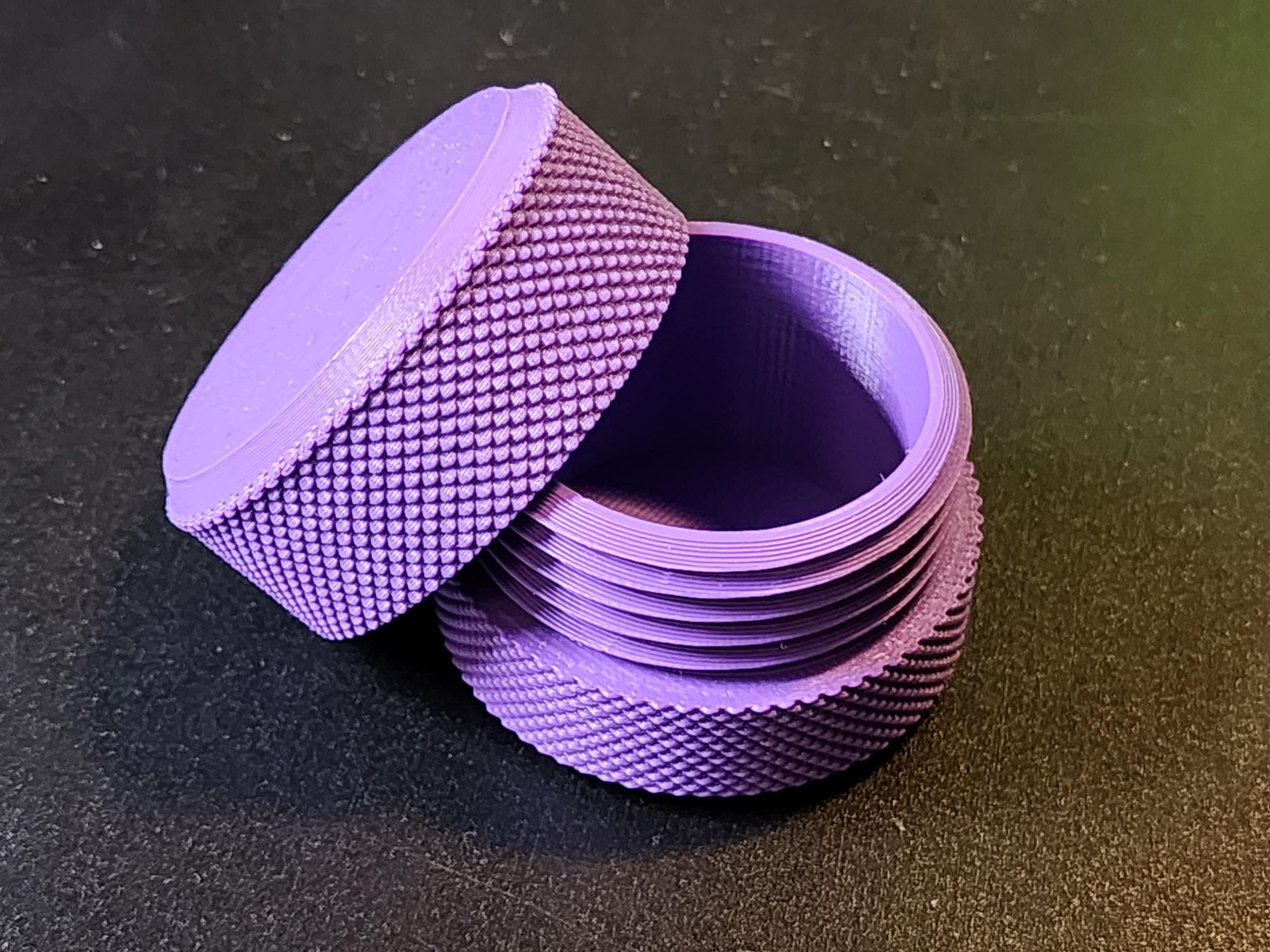 3D Printed Knurled Pill Container Portable and Stylish With Screw Top ...