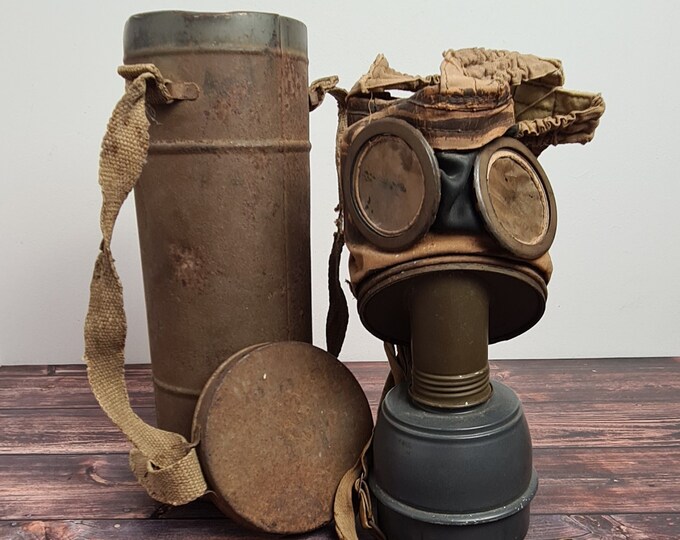 WW2 Original Vintage French TC-38 Gas Mask Set - Etsy