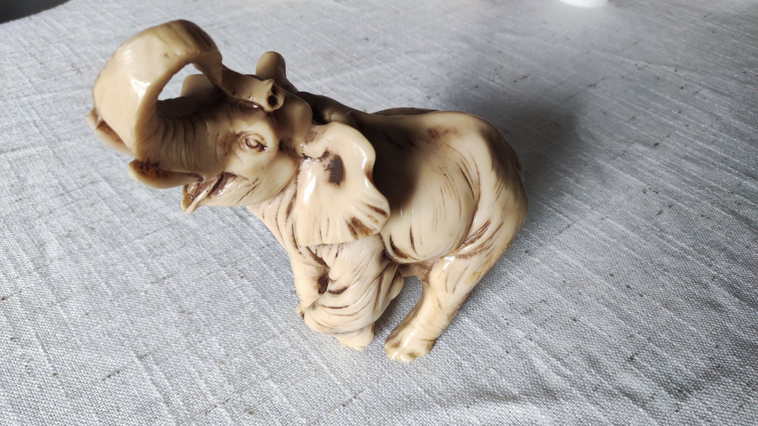 Vintage Elephant Statue, Large Elephant Figurine, Resin Statue of ...