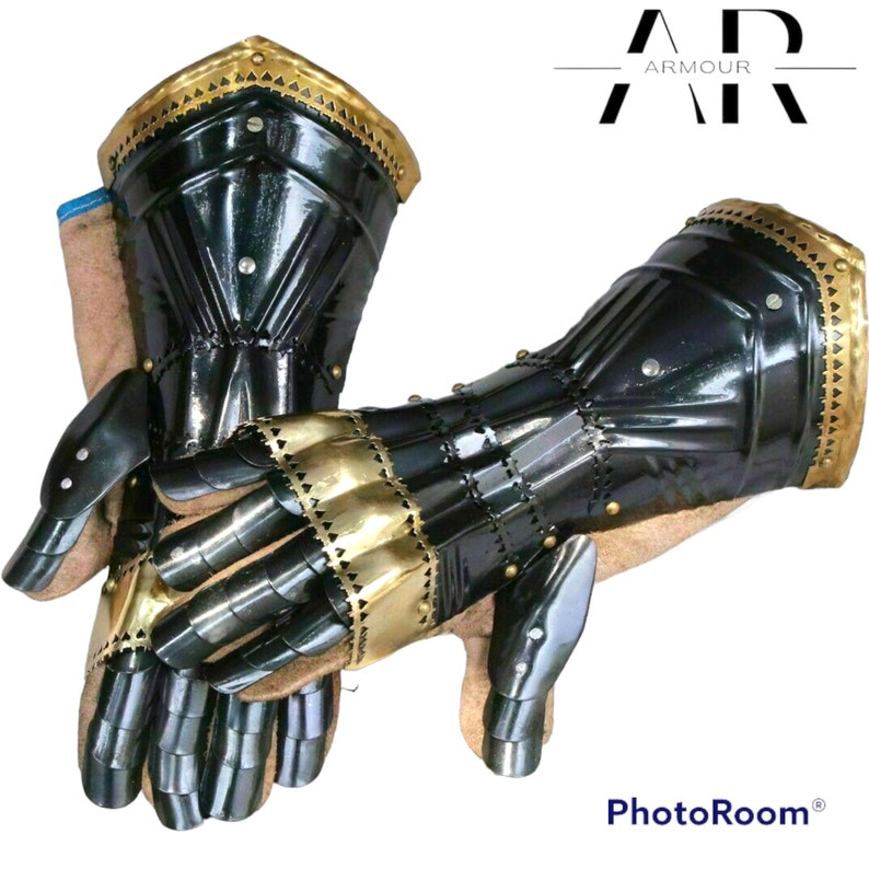 Fully Wearable Gothic Dark Medieval Pair of Gauntlets Knight Gloves ...