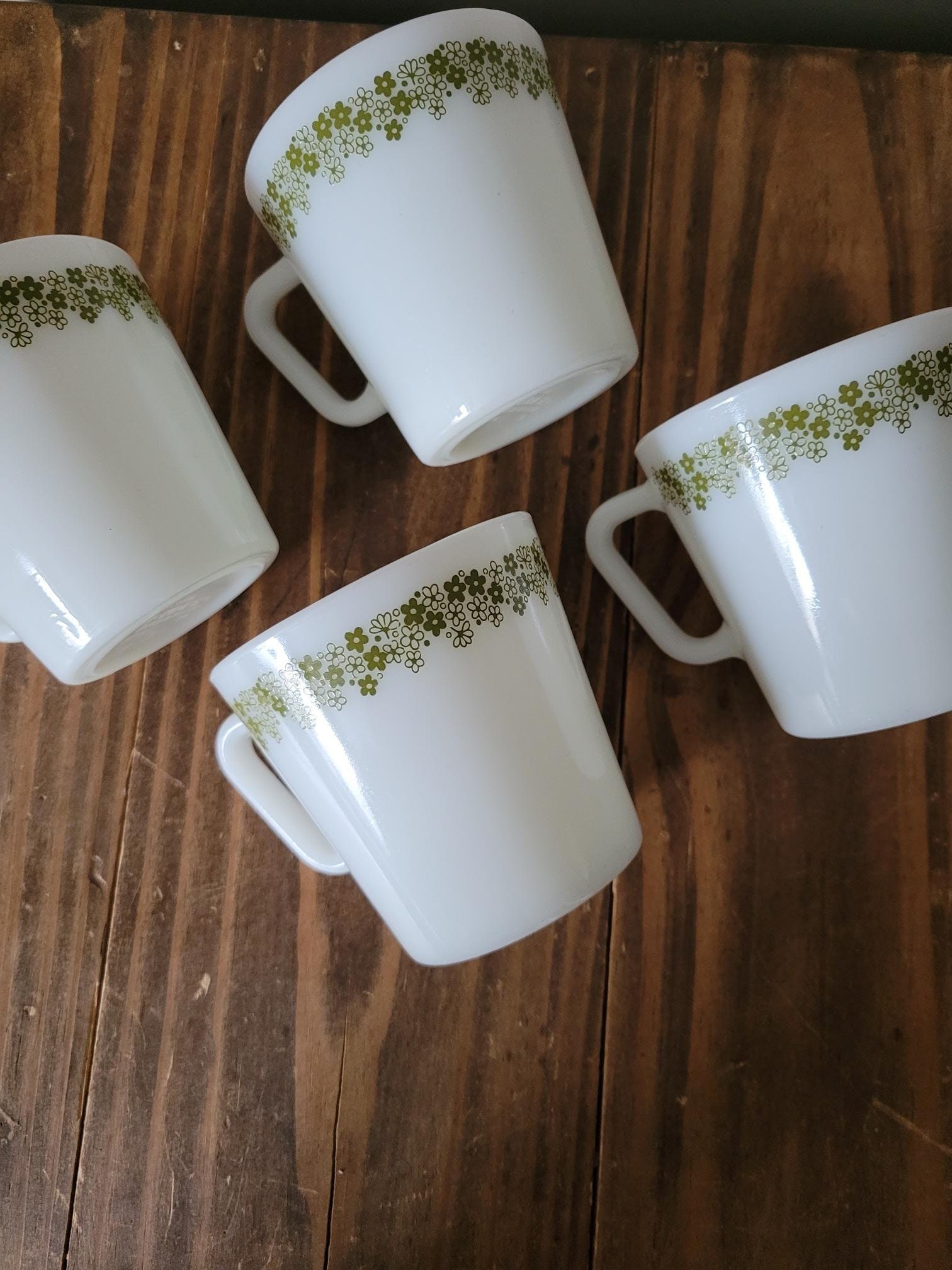 Vintage Pyrex Mugs: Green Floral Crazy Daisy Set of 4 - Etsy