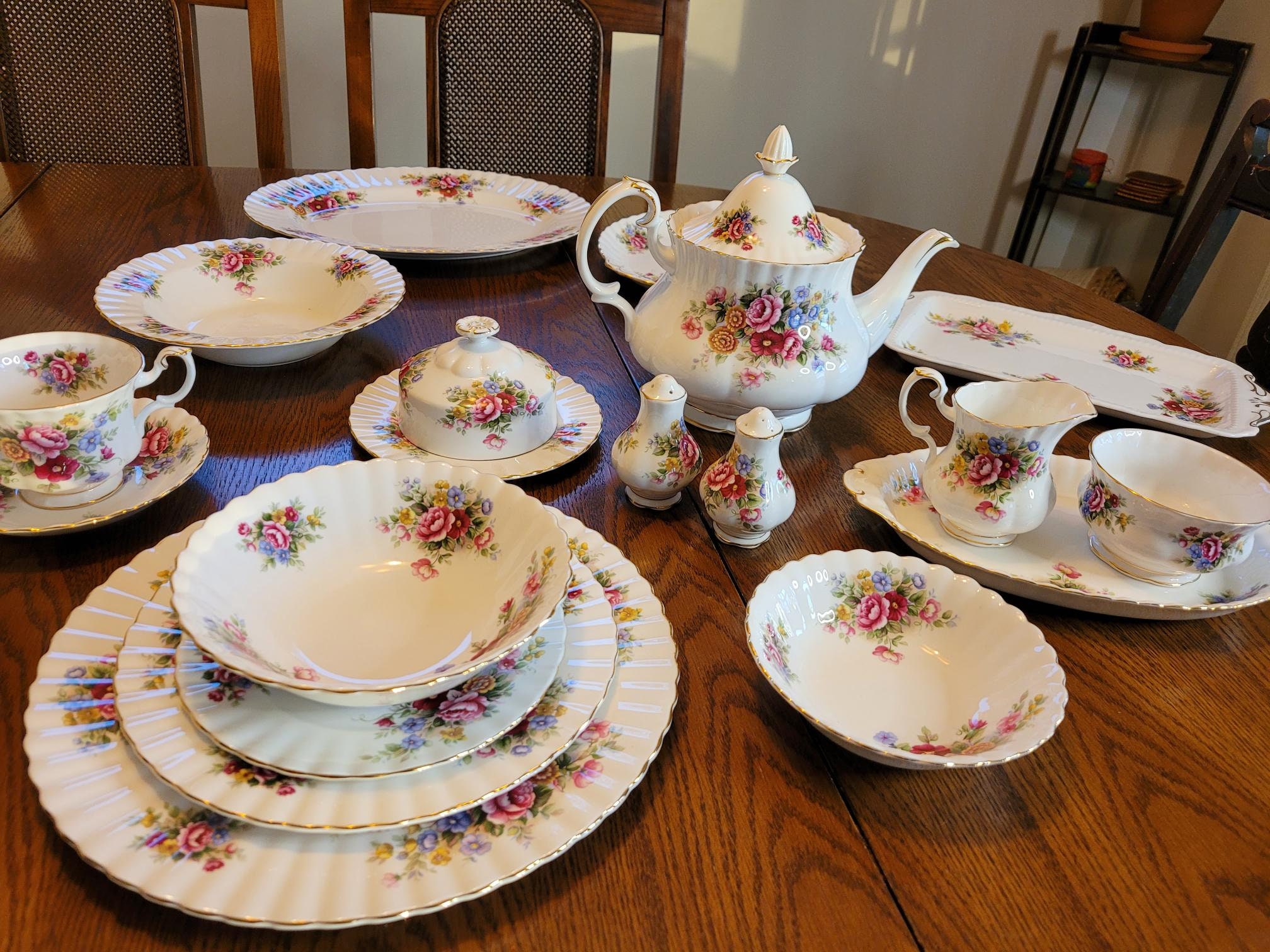 Royal Albert Chelsea Garden Bone China Tea Set: Floral Gold Trim - Etsy