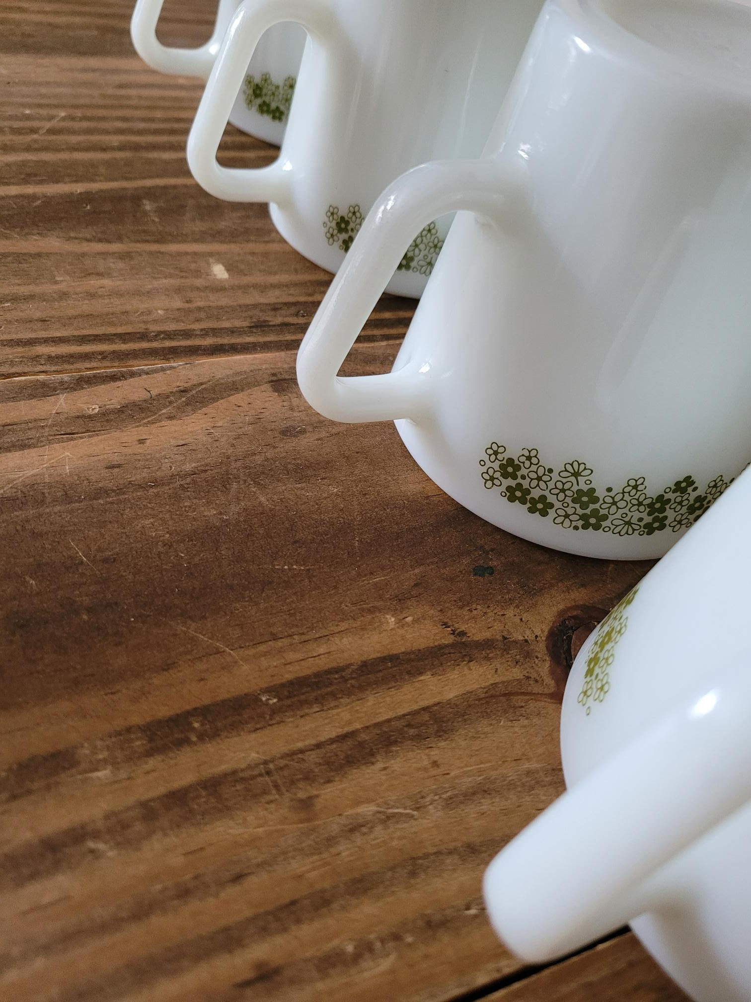 Vintage Pyrex Mugs: Green Floral Crazy Daisy Set of 4 - Etsy