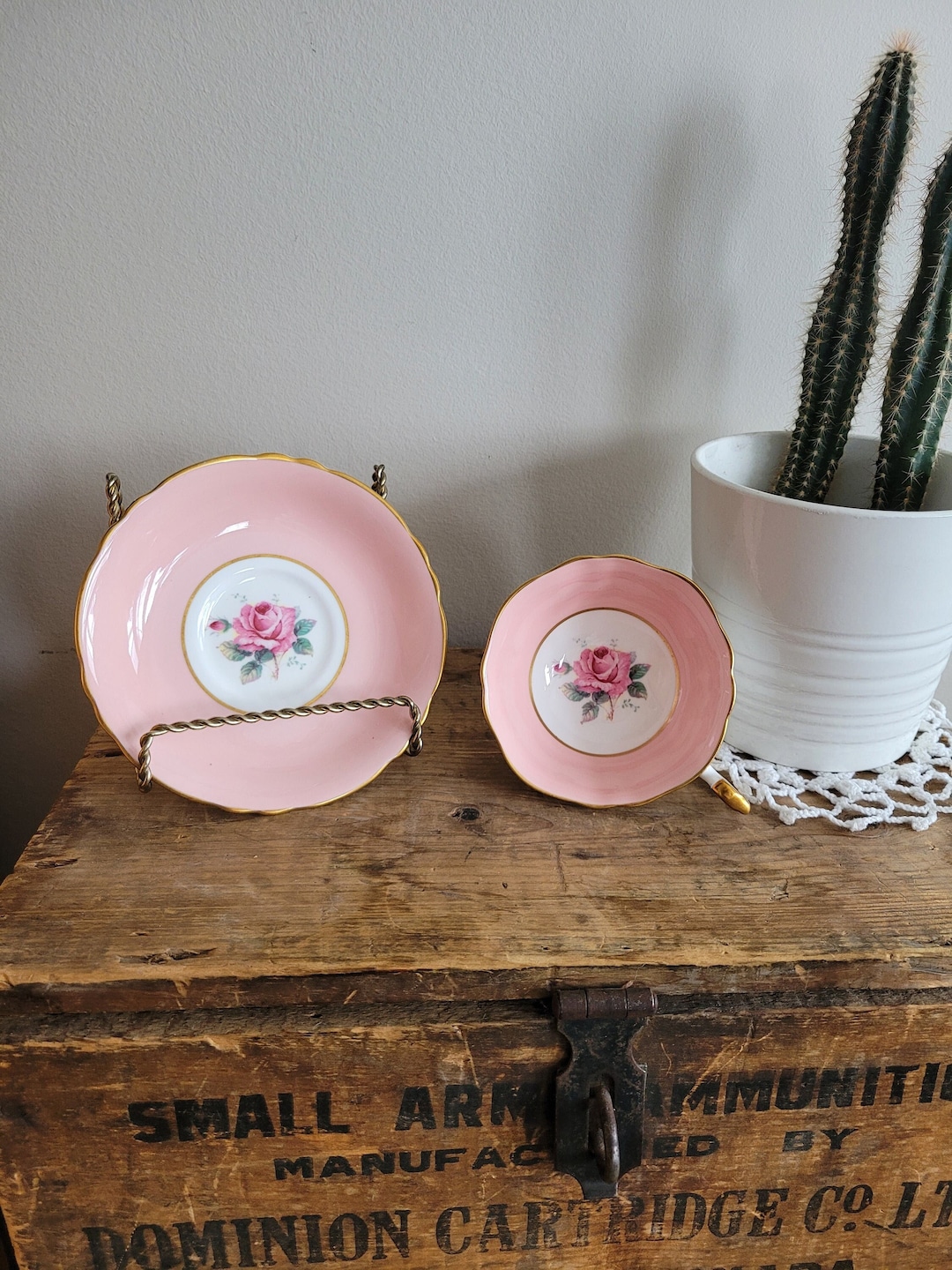 Paragon Pale Pink Teacup With Floating Pink Cabbage Rose | English Bone ...