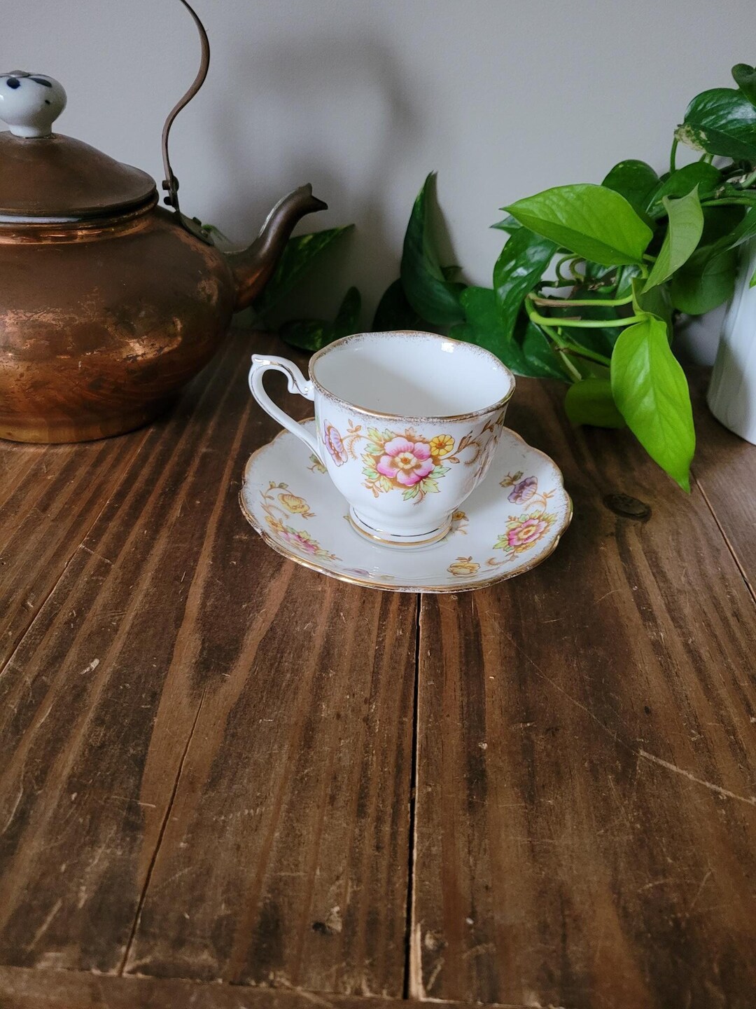 Vintage Royal Albert Evesham Teacup and Saucer Set: Hand Painted Bone ...