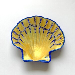 Hand Painted Scallop Shell. - Etsy UK