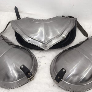 Handmade Medieval Metal Neck Plate Gorget + Pauldron Spaulders Set ...