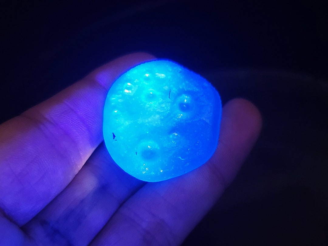 Moon Pin - Blue UV Reactive - Etsy