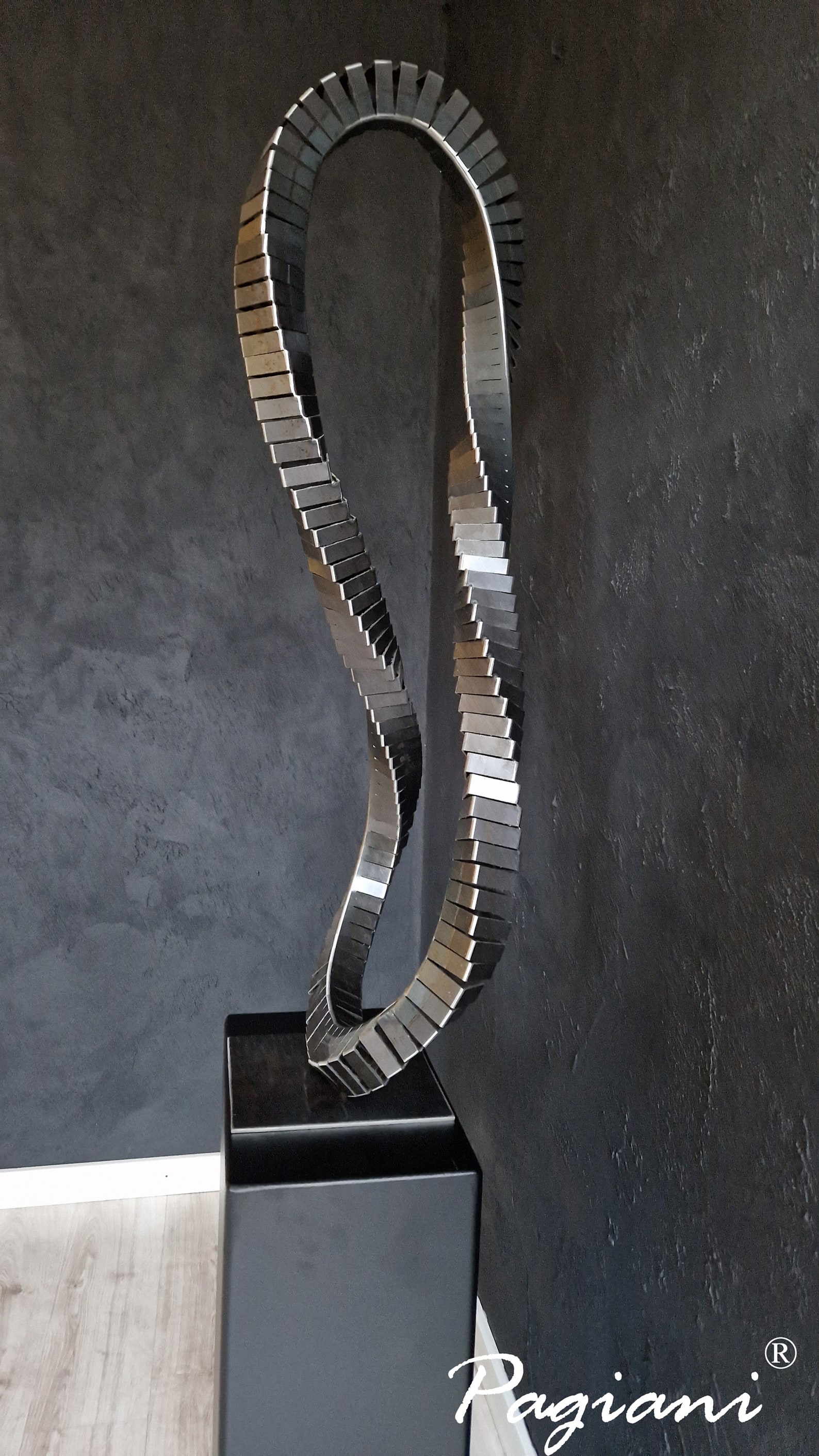 Abstract Mobius Strip Decoration Art, Brutalist Art, Home Sculpture ...