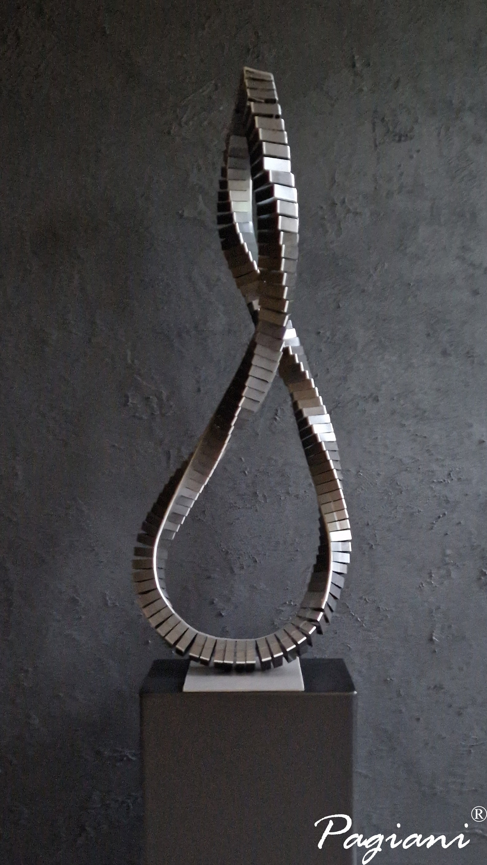 Abstract Mobius Strip Decoration Art, Brutalist Art, Home Sculpture ...