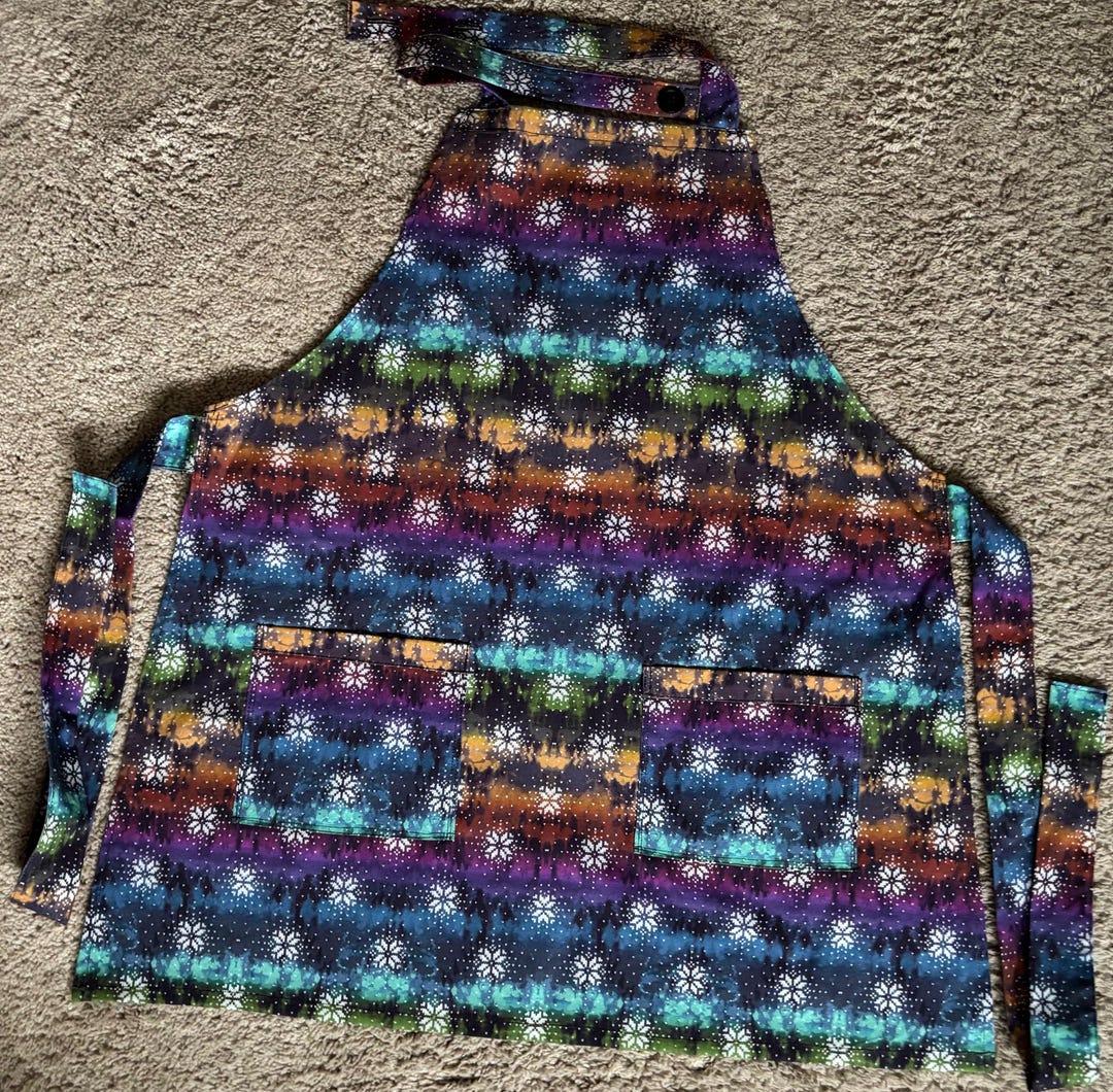 This is an Apron That Everyone Will Love! It Measures 26 Inches From ...