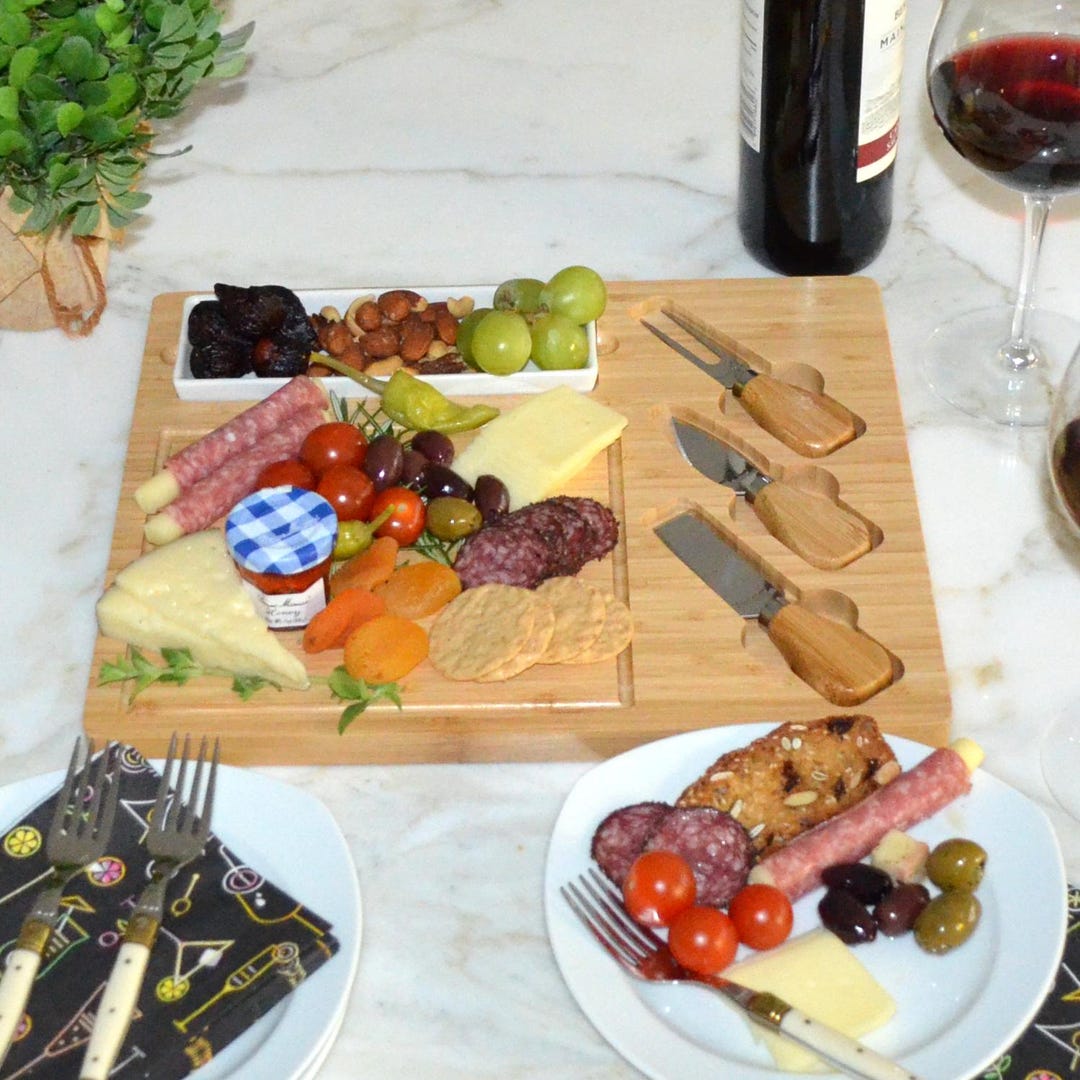 Purdue Boilermakers Bamboo Charcuterie Cheese Board. Unique Alumni Gift ...