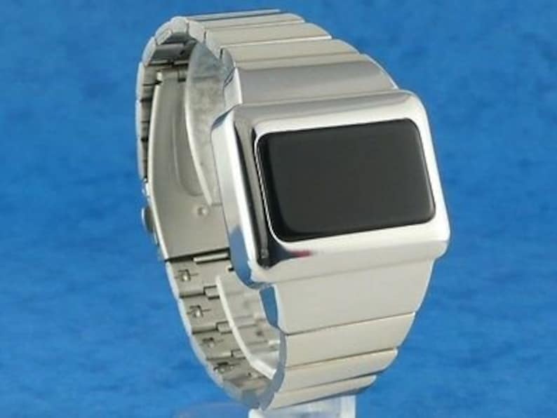Time-shop-uk Retro LED Watch - Silver - Homage to the 1970s Vintage ...