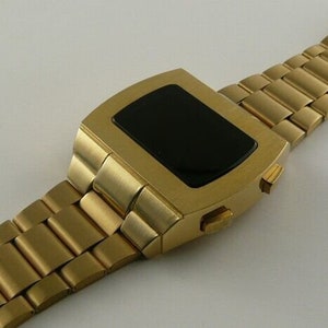 Time-shop-uk Retro LED Watch - Gold - Homage to the 1970s Vintage ...