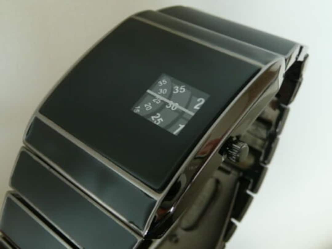 Time-shop-uk Retro Disk Watch Black homage to the 1970s Vintage Jump ...