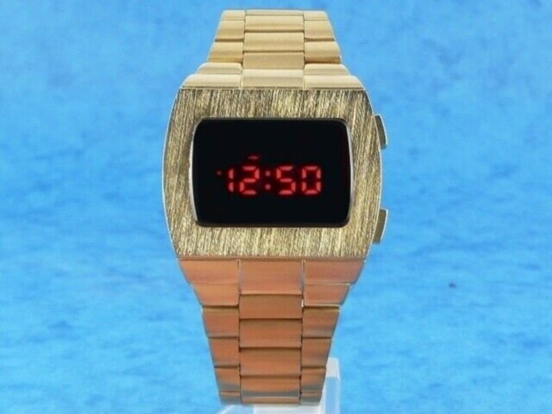 Time-shop-uk Retro LED Watch Gold Homage to the 1970s - Etsy