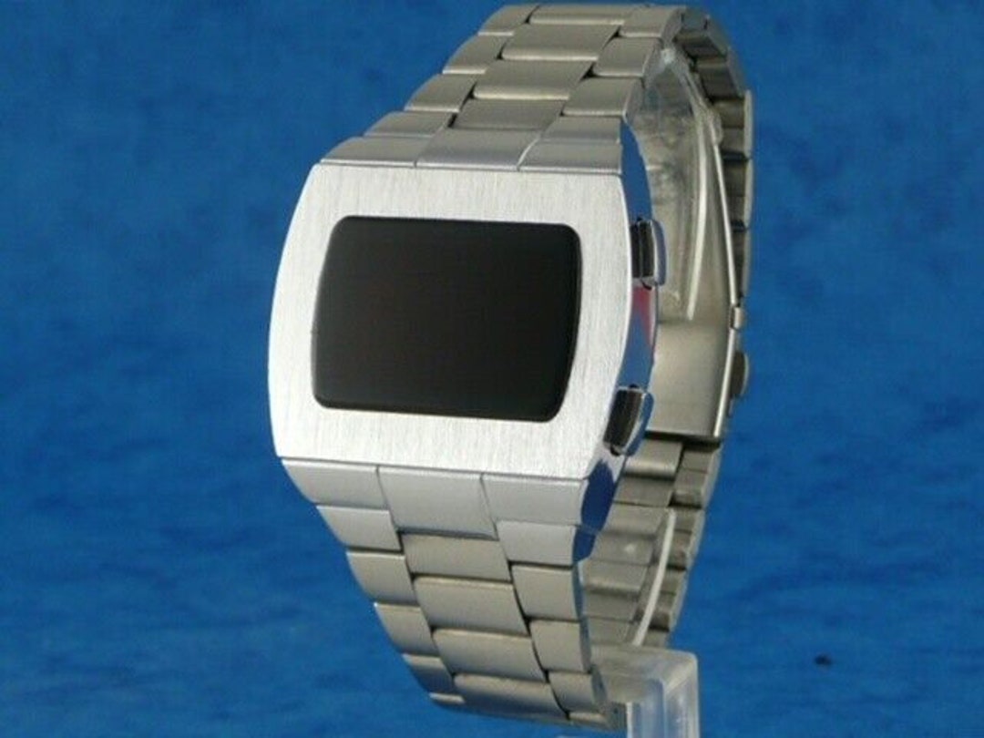 Time-shop-uk Retro LED Watch - Silver - Homage to the 1970s Vintage ...