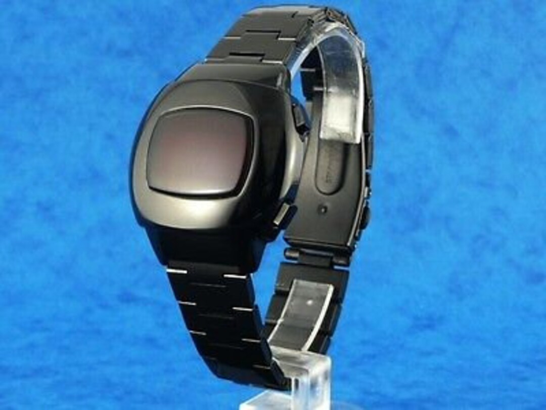 Time-shop-uk Retro LED Watch -black- Homage to the 1970s Vintage ...