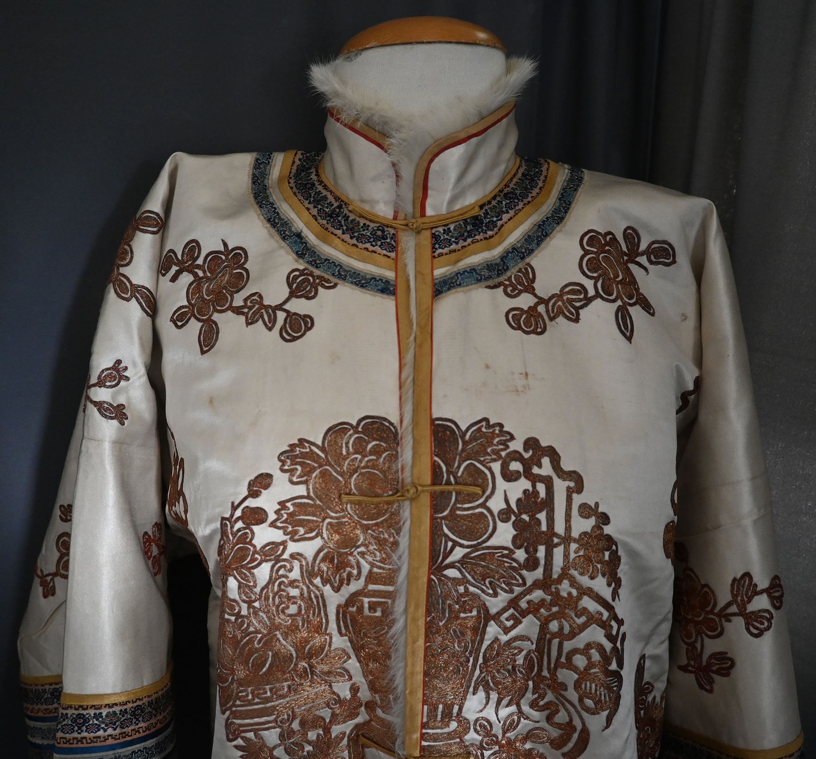 Chinese Silk Gold Embroidery White Rabbit Winter Robe Ceremonial - Etsy
