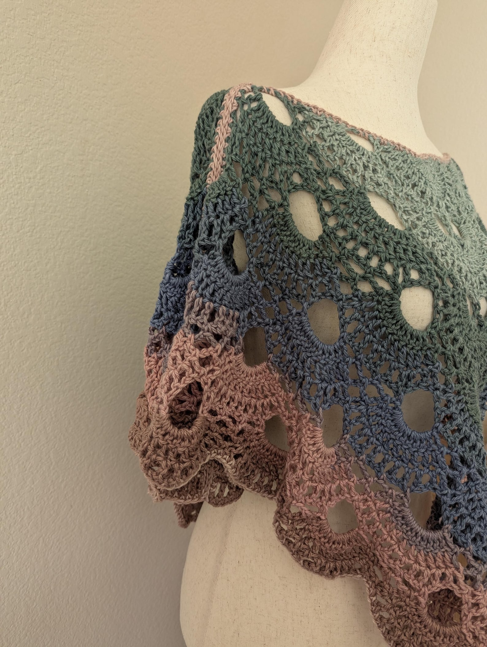 CROCHET PATTERN - Virus Crochet Poncho - Etsy