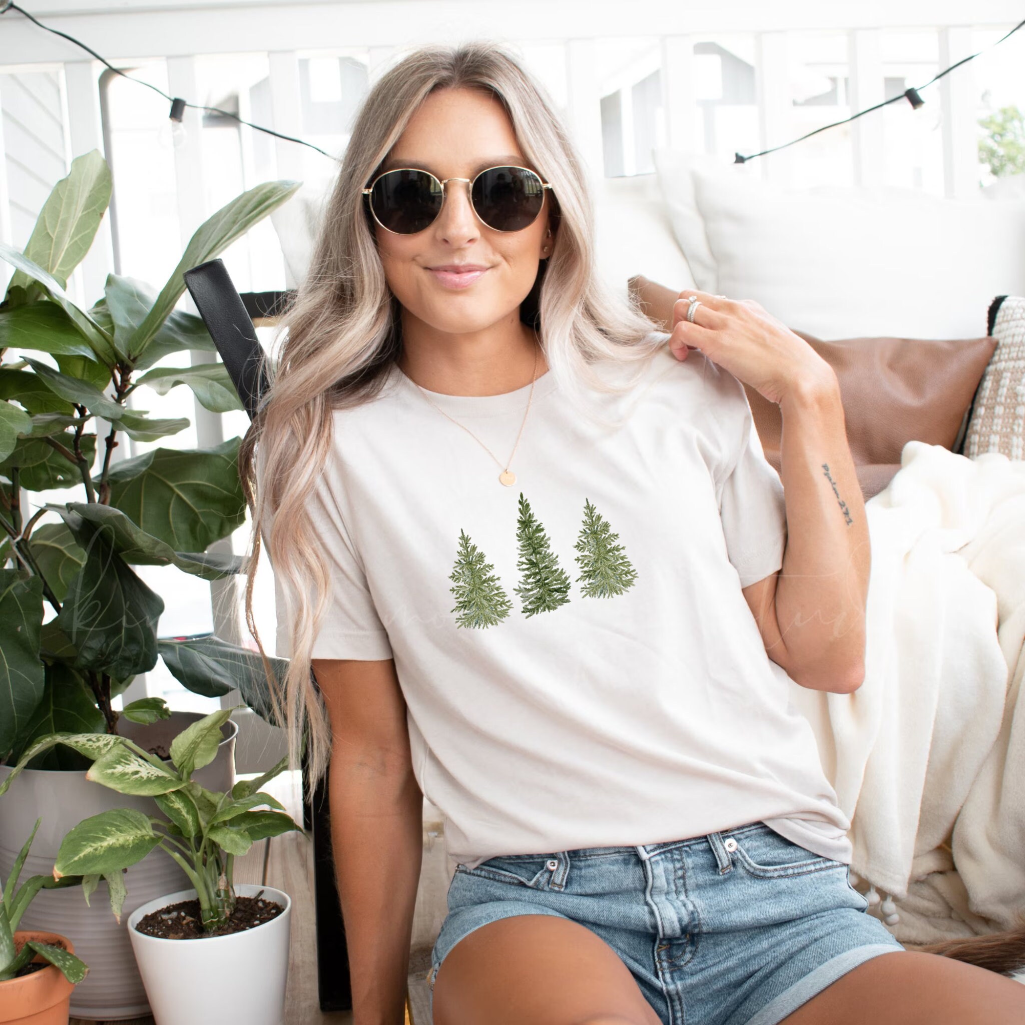 Simple Winter Pine Trees T-shirt / Pine Trees Shirt / Minimalist Pine ...