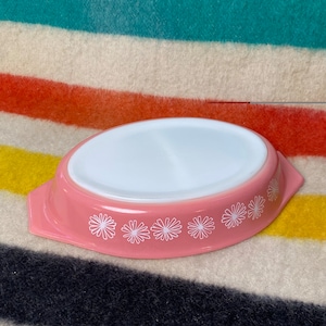 Vintage Pyrex Pink Daisy Divided 1 1/2 Quart Casserole With Lid 1950's ...