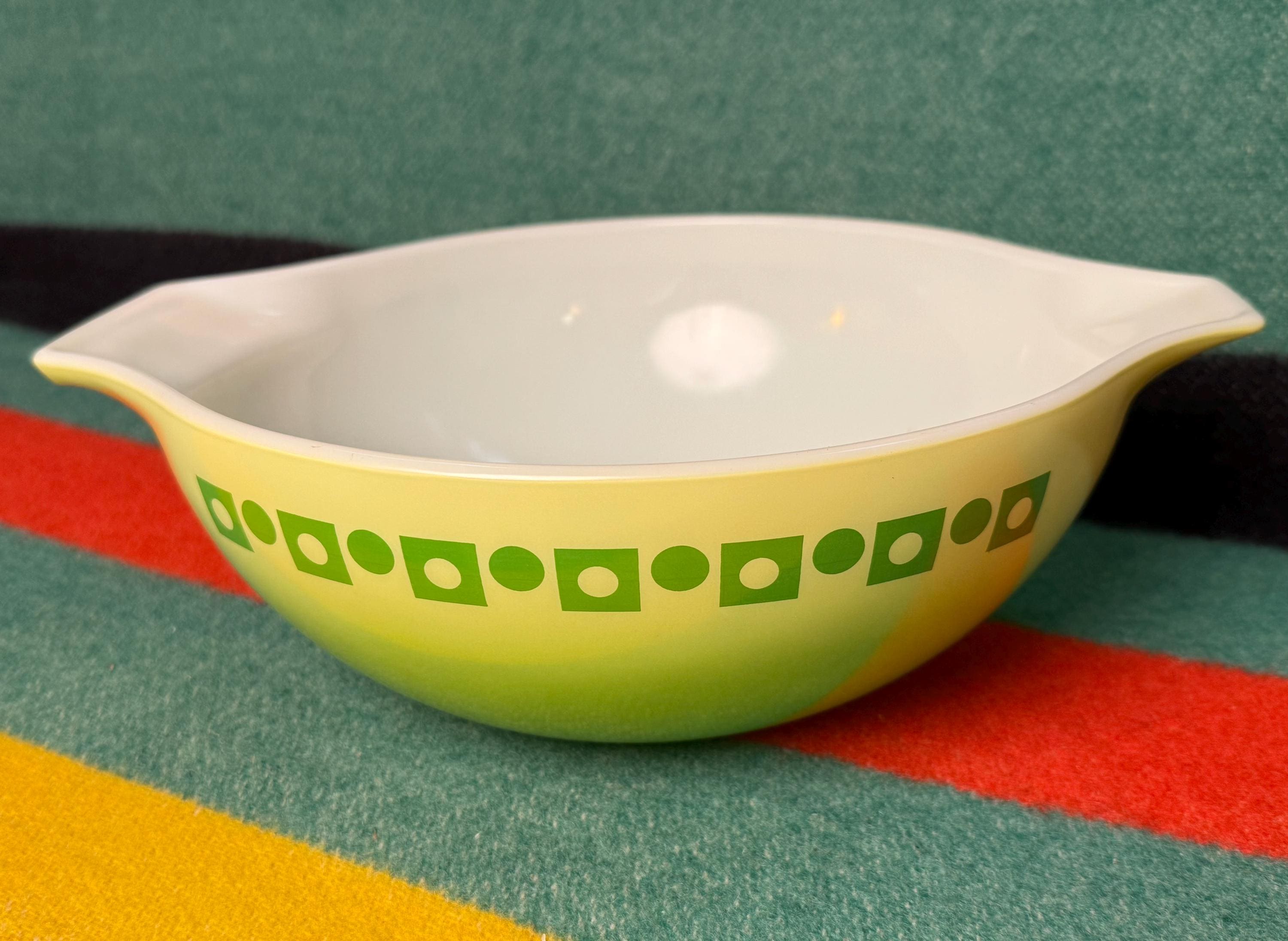 Vintage Rare Pyrex Green Salad / Green Dot Square in Original Box ...