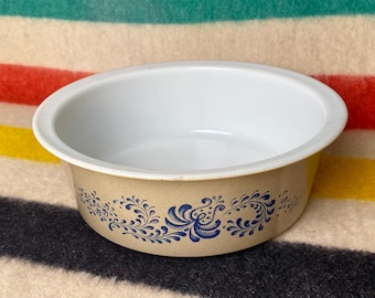 Vintage 1970s -- Pyrex -- Homestead Pattern -- Big Bertha -- 4 Quart ...
