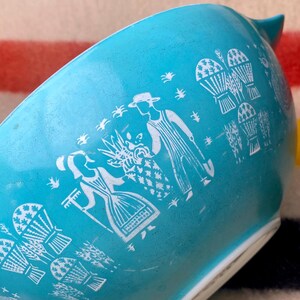 Vintage Rare Pyrex Lady on the Left Butterprint 444 Cinderella Handle ...