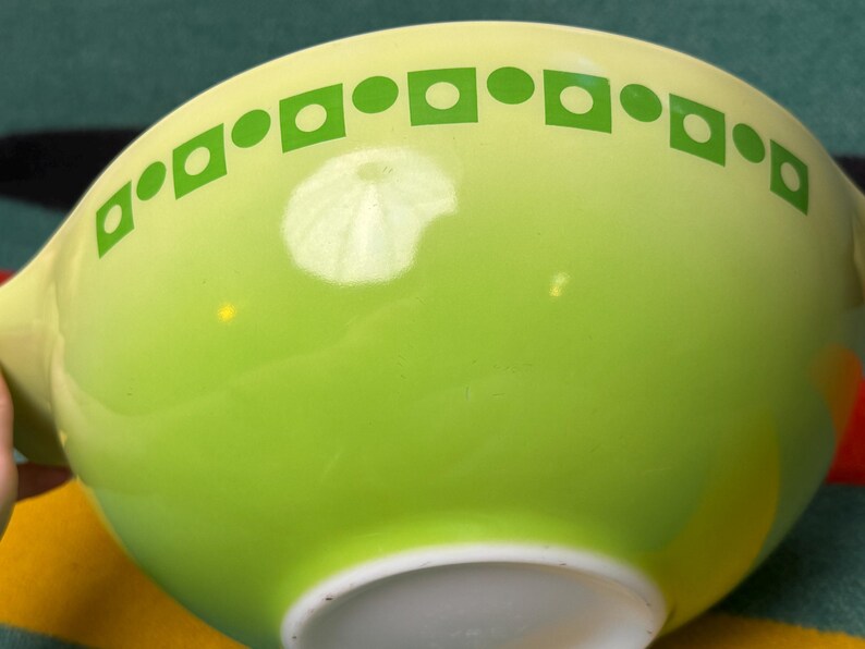 Vintage Pyrex Green Salad / Green Dot Squares 444 Cinderella Handle ...