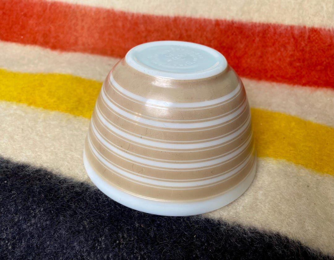 Vintage Pyrex 401 Stripe Sandalwood Tan Mixing Bowl Mid Century Kitchen ...