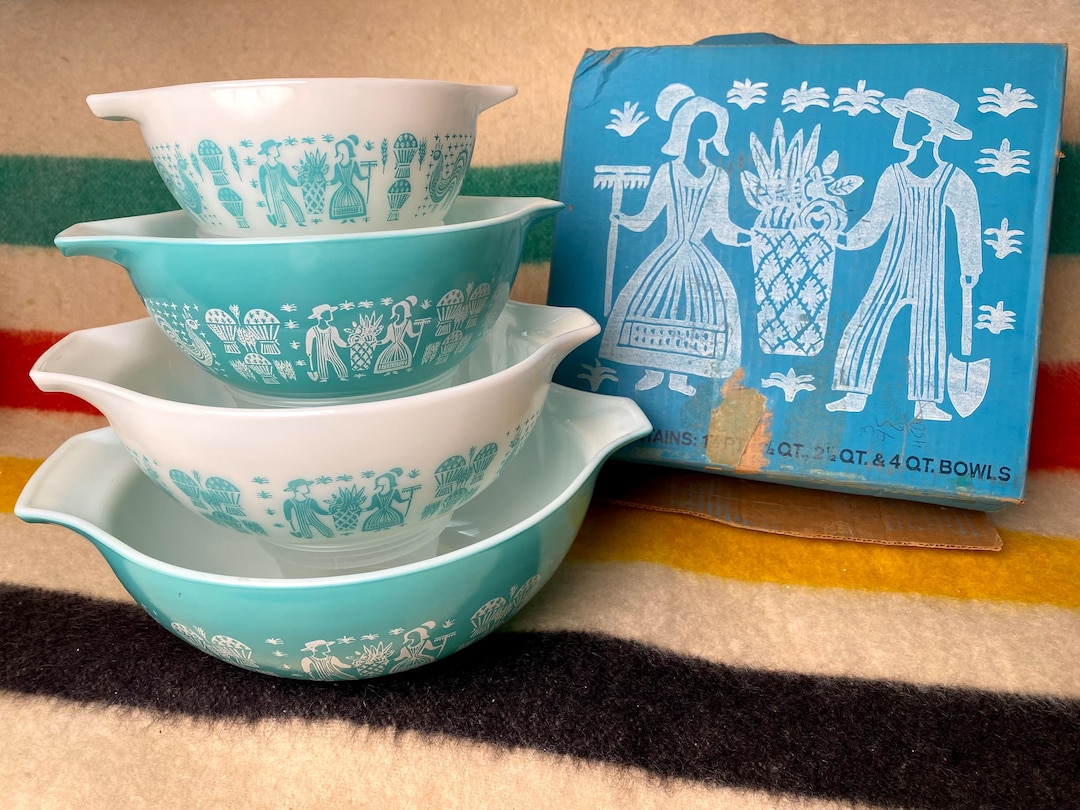 Vintage Rare Pyrex Cinderella Mixing Bowl Set in Butterprint W ...
