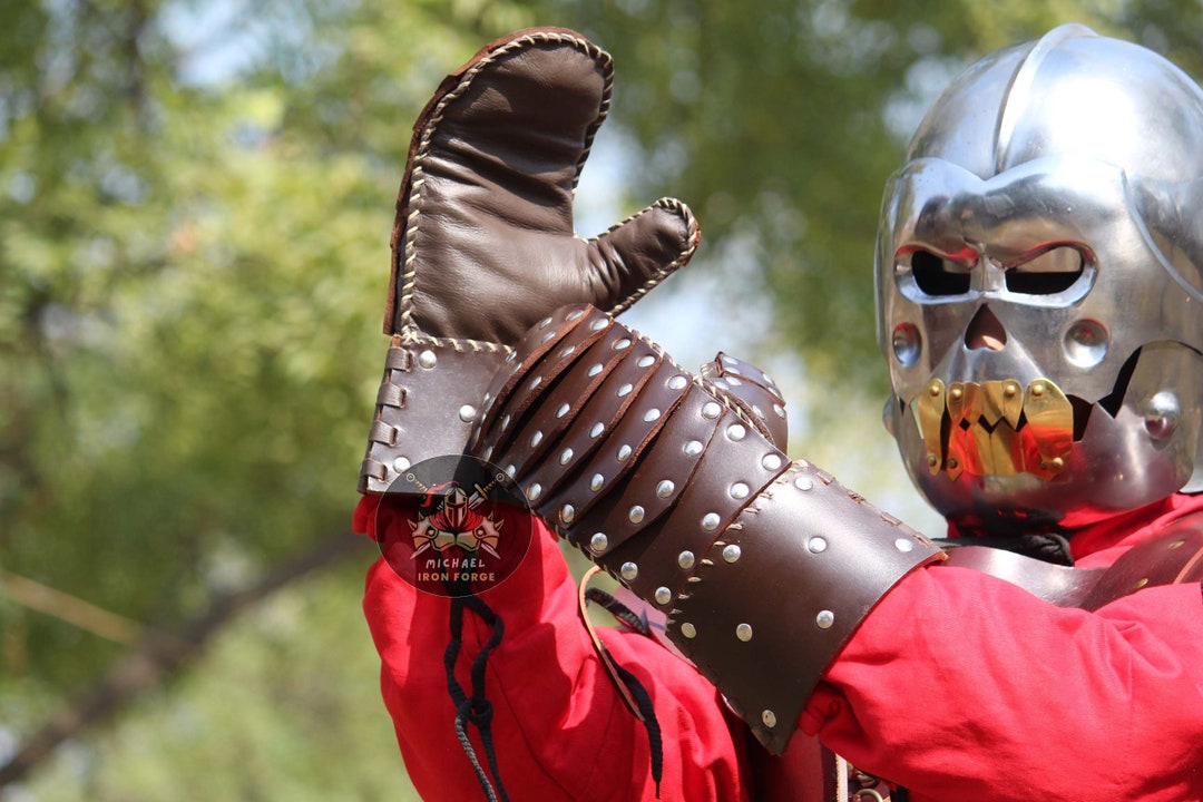 Combat Gauntlets, Viking Leather Gauntlets,battle Ready Leather Mittens ...