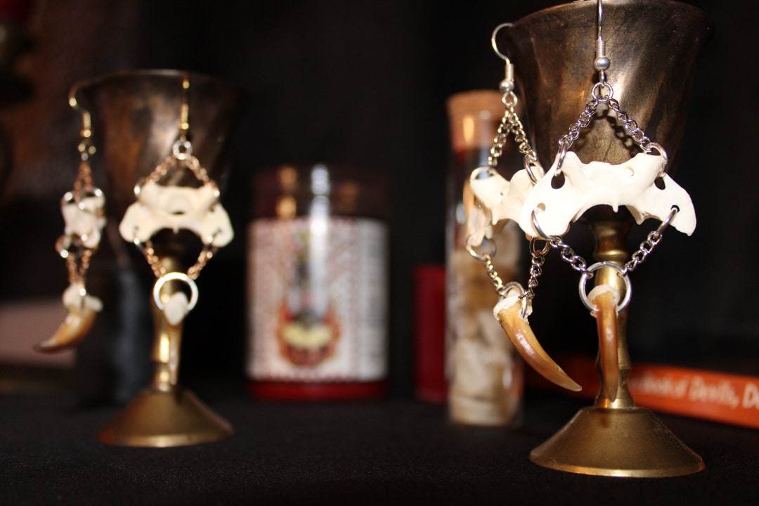 Bone Earrings, Bone Jewelry, Vertebrae, Claw Earrings, Gothic Jewelry ...