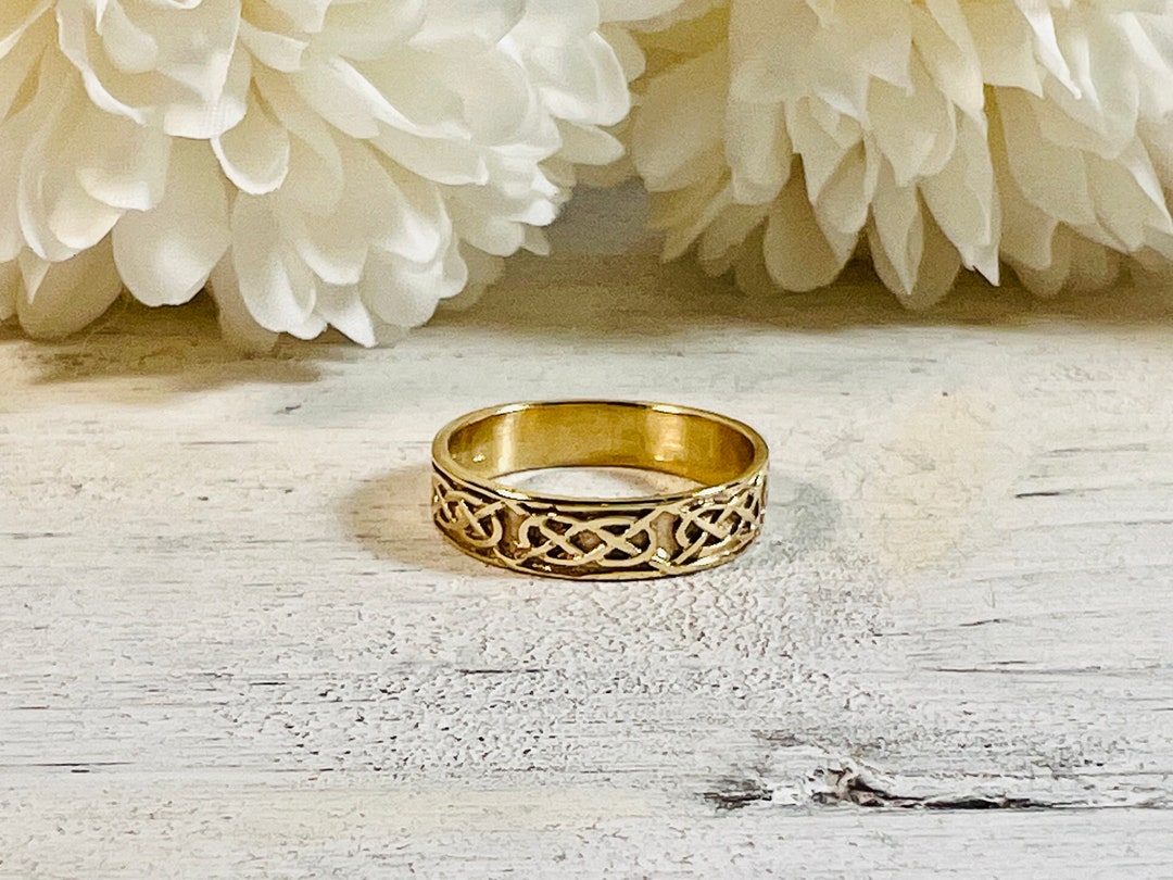 Vintage Celtic Gold Ring Solid 9K Yellow Knot Size 6 1/4 British ...