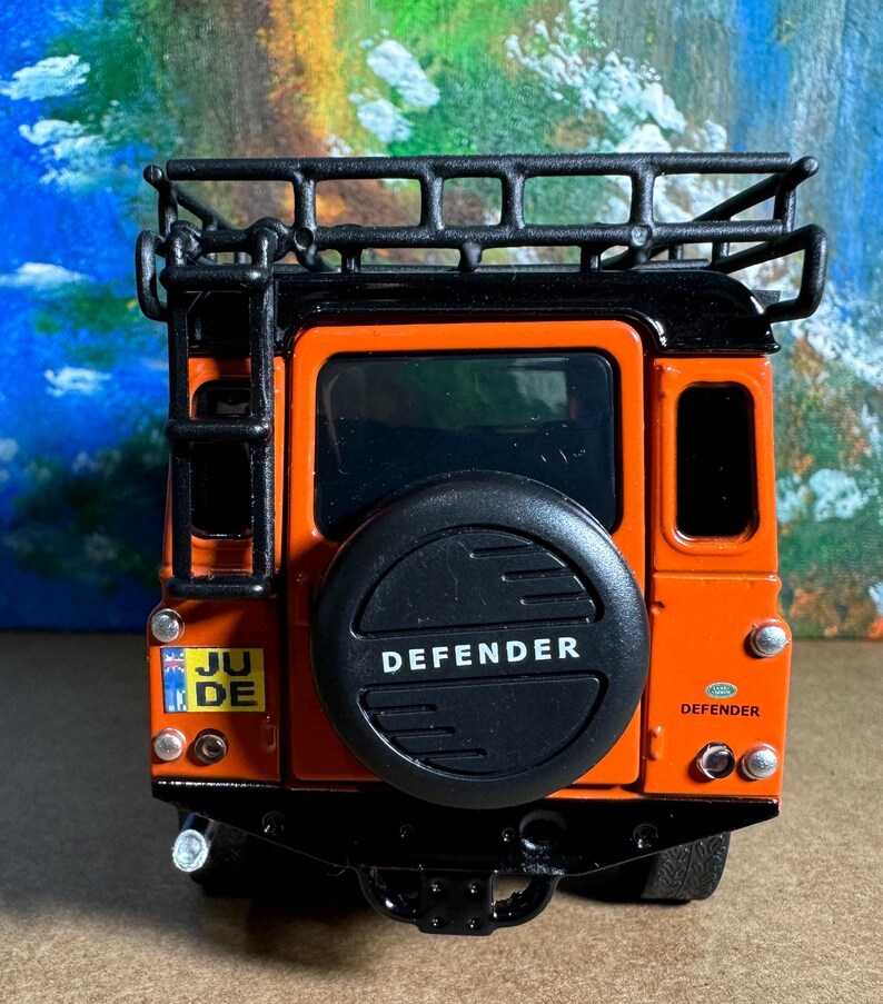 Land Rover Defender Diecast Model Car With Personalised Plates | 1:32 ...