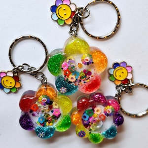 Smiley Flower Liquid Shaker Keychain, Cute Glitter Resin Keyring, Bag ...
