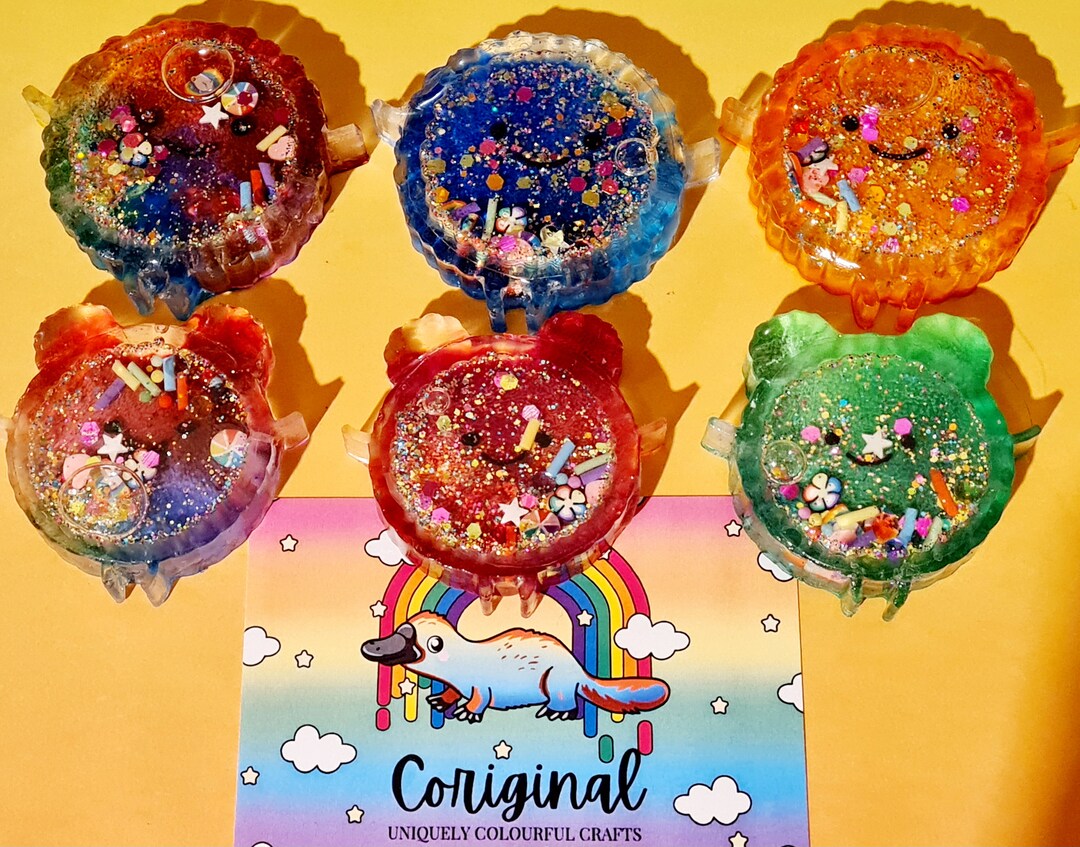 Custom Cute Liquid Resin Shaker Keychain, Bag Charm for Kids, Glitter ...